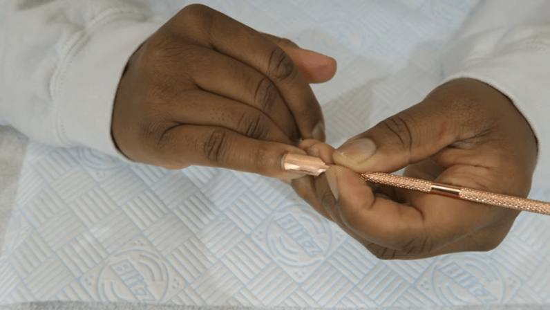 How to apply PRESS ON NAILS with ACRYLIC Powder